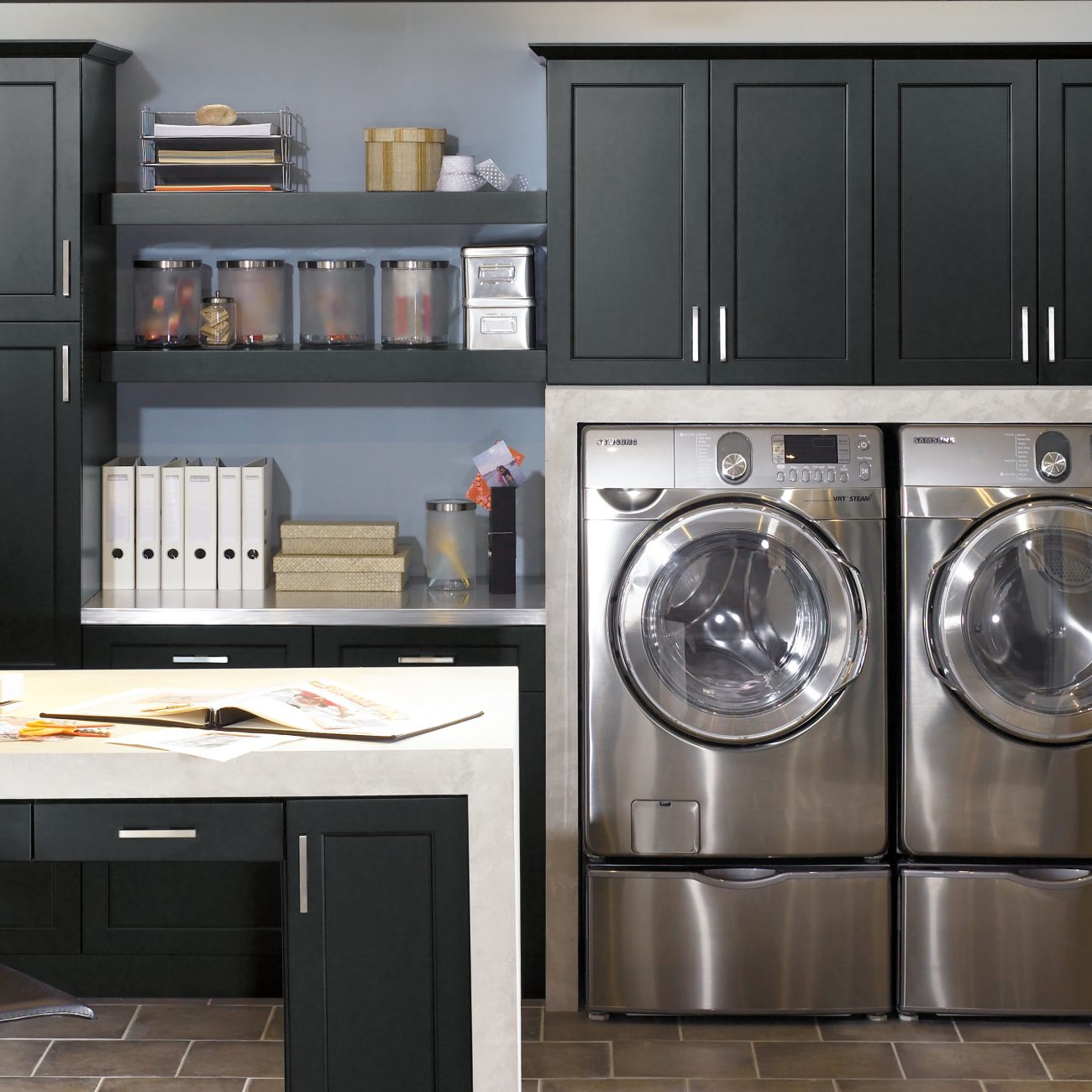 Ultracraft Rockford Door Beach White Paint and Chocolate Solid Wood ...